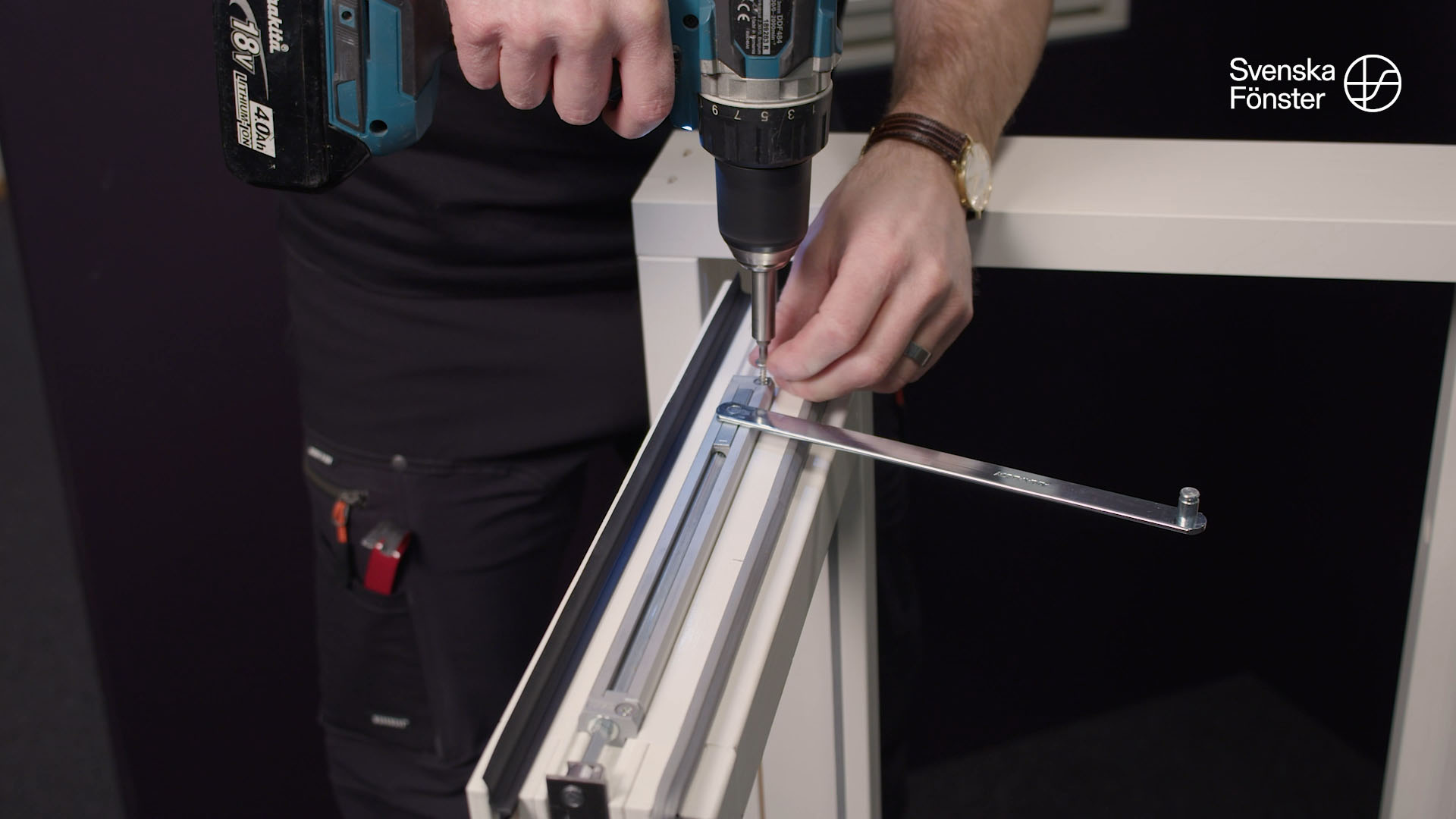 Byta broms i altandörrar och sidohängda fönster